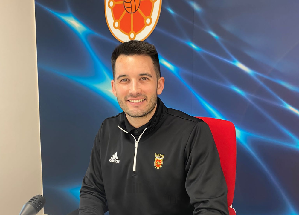 La Federación Navarra de Fútbol ficha a Isma López | Killer Asturias